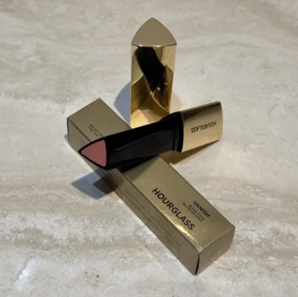 Best in Makeup Posh Party on Poshmark